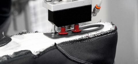 Robotic units for mould and upper preparation - Stemma Srl